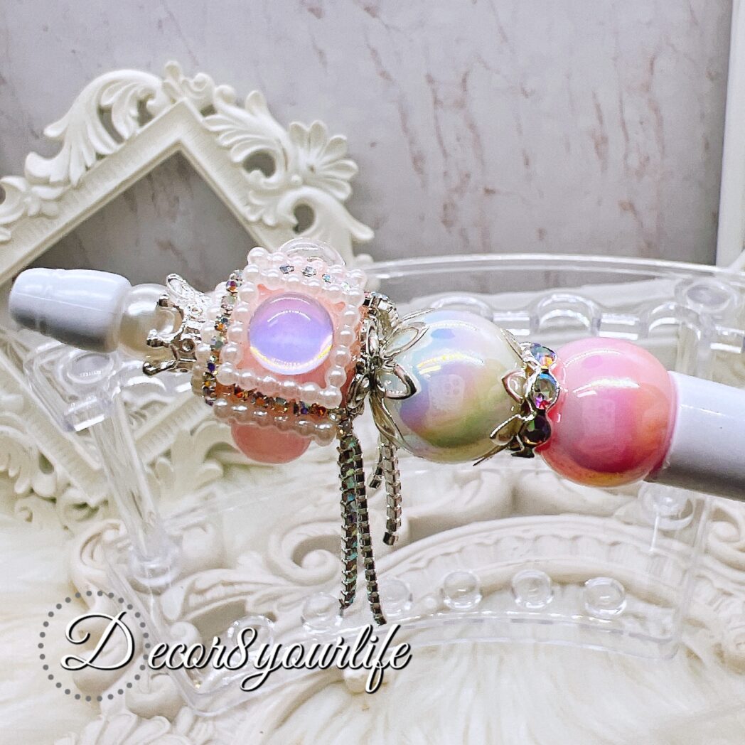 Elegant Functional Beaded Ballpoint Pen | Decor8yourlife.com